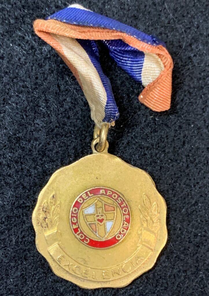Cuba Colegio del Apostolado Excelencia Medal - Coinacopia